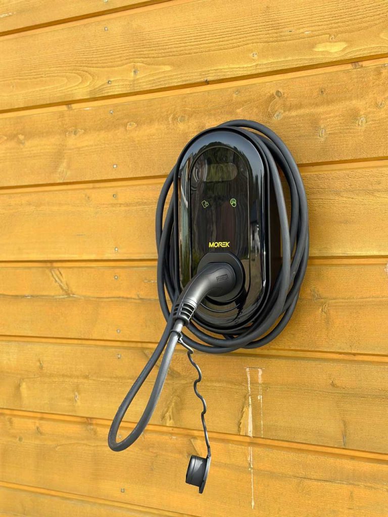 Morek 22 kW elektromobilių įkrovimo stotelė su Type 2 lizdu - AR Solar